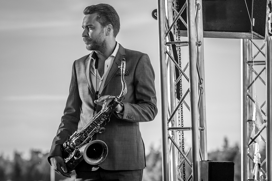 Saksofonisti Timo Lassylle Jazzliiton Yrjö-palkinto 2020 – Valon kuvia